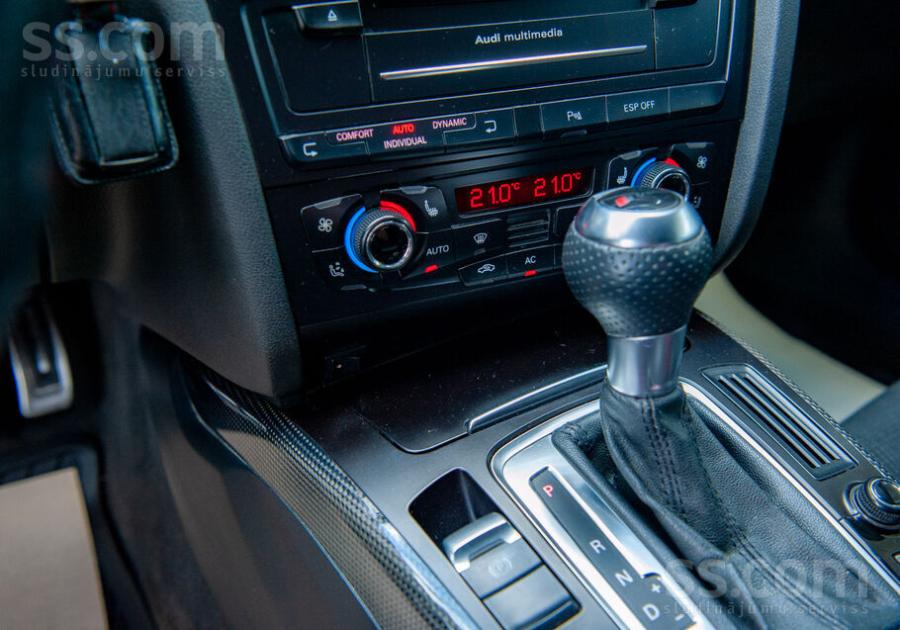 Black Audi A5 2009 in Cesis, with an engine capacity of 3.00 L and mileage of 219 thousand km for 6900 €, photo 19 on AUTOMOTO.COM.LV
