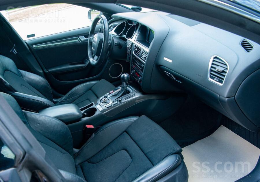 Black Audi A5 2009 in Cesis, with an engine capacity of 3.00 L and mileage of 219 thousand km for 6900 €, photo 21 on AUTOMOTO.COM.LV
