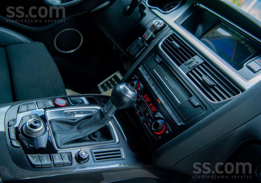 Black Audi A5 2009 in Cesis, with an engine capacity of 3.00 L and mileage of 219 thousand km for 6900 €, photo 23 on AUTOMOTO.COM.LV