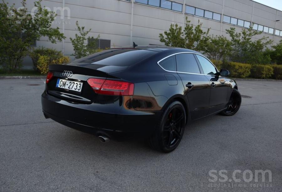 Black Audi A5 2009 in Riga, with an engine capacity of 3.00 L and mileage of 319 thousand km for 7990 €, photo 5 on AUTOMOTO.COM.LV