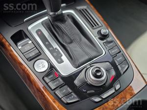 Black Audi A5 2009 in Riga, with an engine capacity of 2.00 L and mileage of 188 thousand km for 8800 €, photo 13 on AUTOMOTO.COM.LV