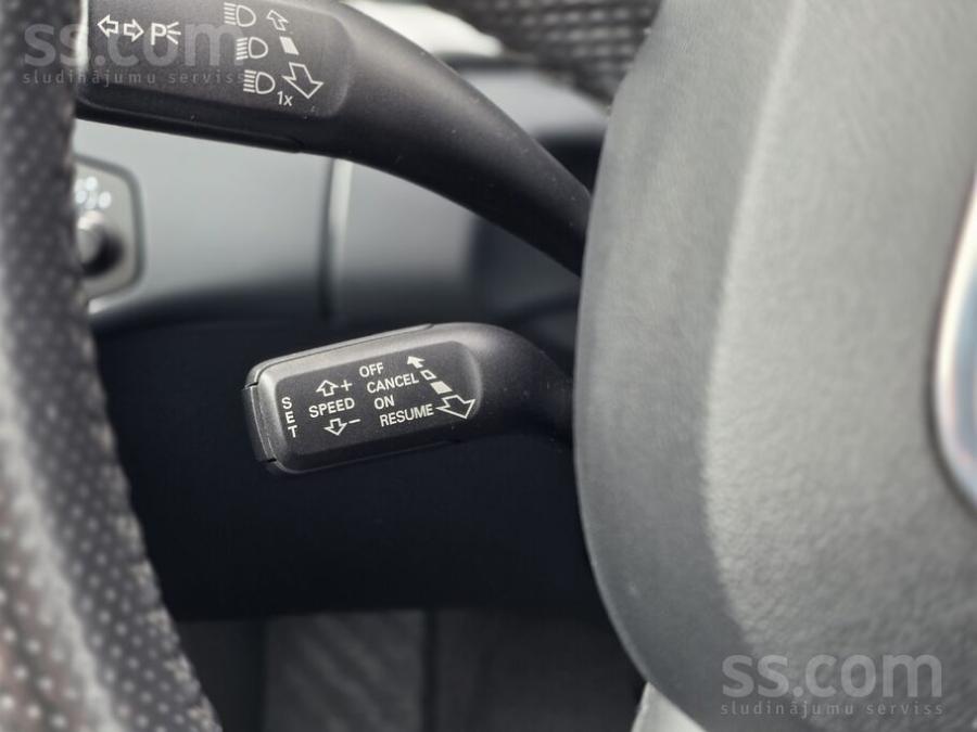 Black Audi A5 2009 in Riga, with an engine capacity of 2.00 L and mileage of 188 thousand km for 8800 €, photo 15 on AUTOMOTO.COM.LV