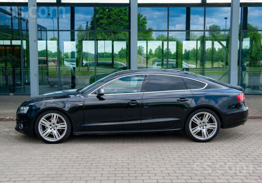 Black Audi A5 2009 in Cesis, with an engine capacity of 3.00 L and mileage of 219 thousand km for 6900 €, photo 4 on AUTOMOTO.COM.LV