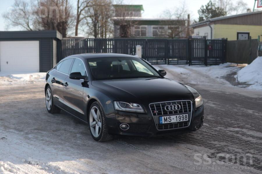 Black Audi A5 2009 in Liepaja, with an engine capacity of 3.00 L and mileage of 303 thousand km for 7500 €, photo 1 on AUTOMOTO.COM.LV