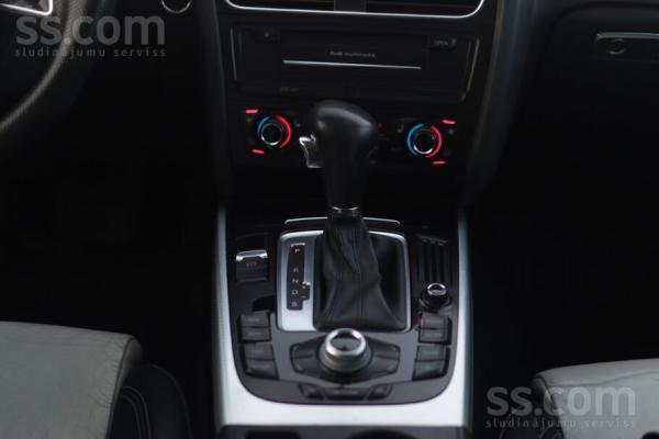 Melns Audi A5 2009 Liepāja, ar dzinēja tilpumu 3.00 L un nobraukumu 303 tūkst. km par 7500 €, foto 10 vietnē AUTOMOTO.COM.LV