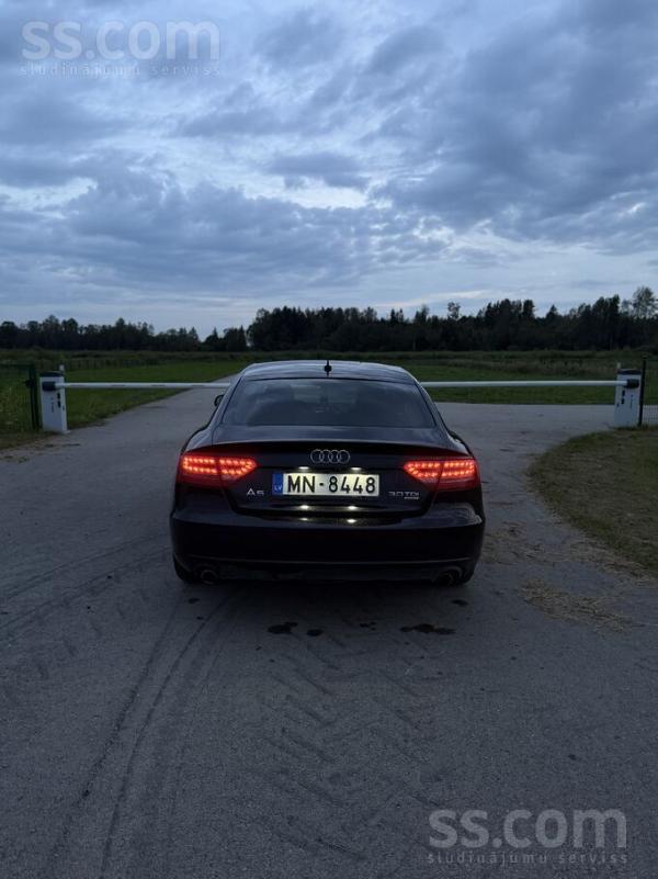 Melns Audi A5 2009 Rīga, ar dzinēja tilpumu 3.00 L un nobraukumu 345 tūkst. km par 6500 €, foto 2 vietnē AUTOMOTO.COM.LV
