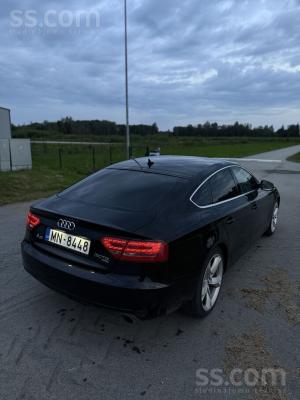 Black Audi A5 2009 in Riga, with an engine capacity of 3.00 L and mileage of 345 thousand km for 6500 €, photo 7 on AUTOMOTO.COM.LV