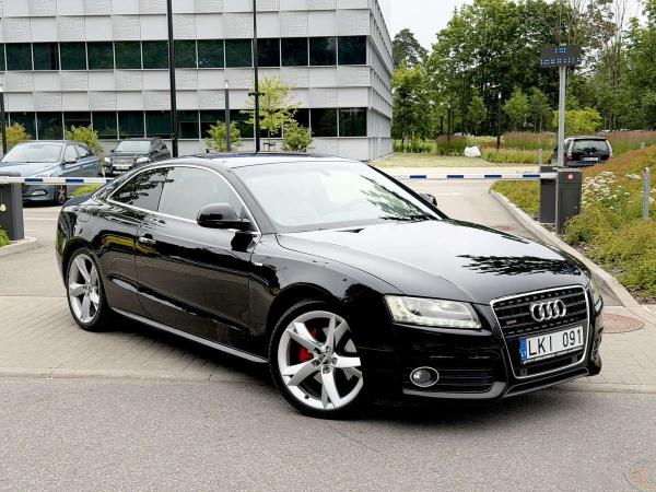Black Audi A5 2009 in Vilnius, with an engine capacity of 0.00 L and mileage of 293 thousand km for 3900 €, photo 1 on AUTOMOTO.COM.LV