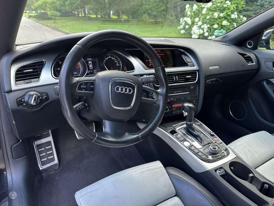 Black Audi A5 2009 in Vilnius, with an engine capacity of 3.00 L and mileage of 245 thousand km for 7650 €, photo 10 on AUTOMOTO.COM.LV