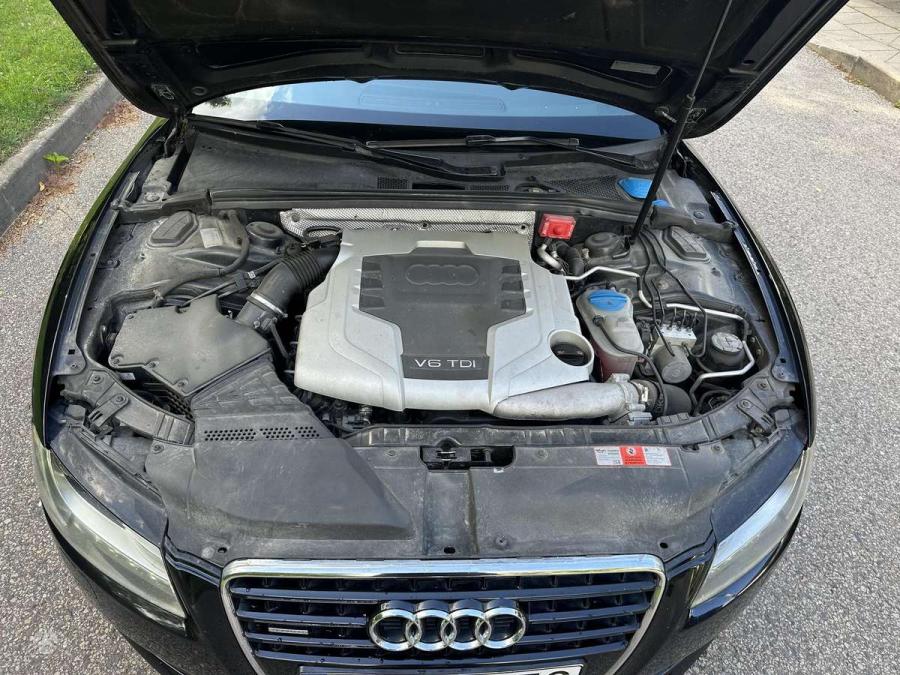 Black Audi A5 2009 in Vilnius, with an engine capacity of 3.00 L and mileage of 245 thousand km for 7650 €, photo 25 on AUTOMOTO.COM.LV