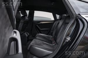 Черный Ауди А5 2010 в Рига, объемом двигателя 3.00 л и пробегом 0 тыс. км за 9500 €, фото 13 на AUTOMOTO.COM.LV