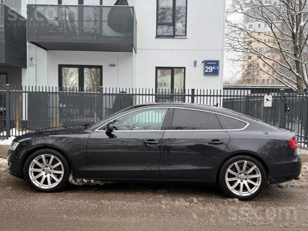 Black Audi A5 2010 in Riga, with an engine capacity of 3.00 L and mileage of 346 thousand km for 9000 €, photo 1 on AUTOMOTO.COM.LV