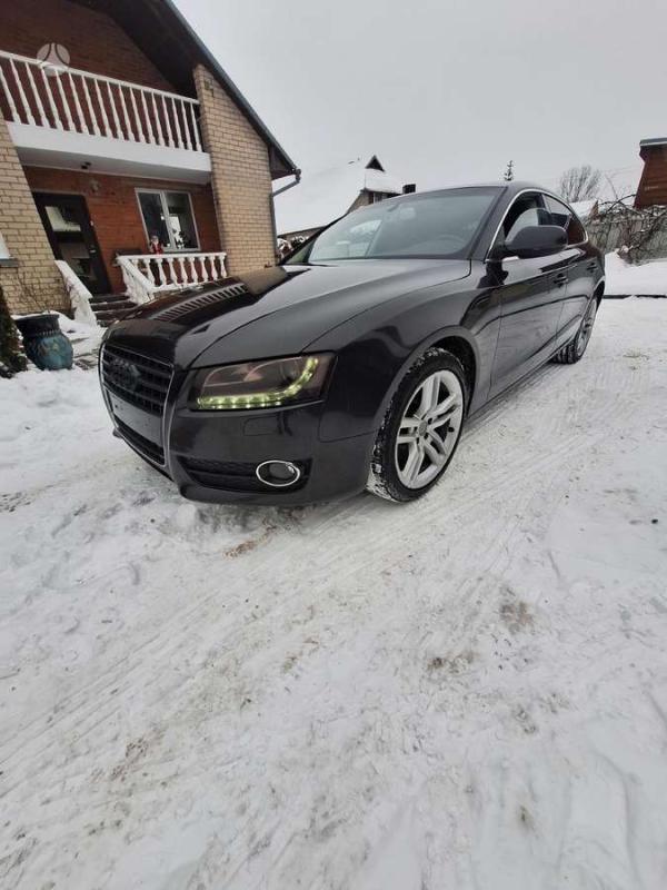 Melns Audi A5 2010 Tauragė, ar dzinēja tilpumu 1.97 L un nobraukumu 260 tūkst. km par 6250 €, foto 7 vietnē AUTOMOTO.COM.LV