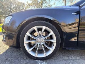 Black Audi A5 2010 in Tallinn, with an engine capacity of 2.70 L and mileage of 330 thousand km for 7500 €, photo 6 on AUTOMOTO.COM.LV