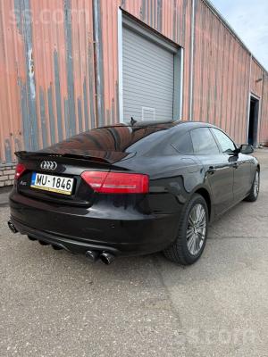 Melns Audi A5 2010 Rīga, ar dzinēja tilpumu 3.00 L un nobraukumu 0 tūkst. km par 7500 €, foto 5 vietnē AUTOMOTO.COM.LV