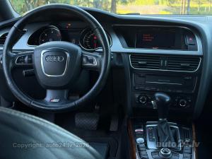 Black Audi A5 2010 in Tallinn, with an engine capacity of 3.00 L and mileage of 213 thousand km for 11500 €, photo 12 on AUTOMOTO.COM.LV
