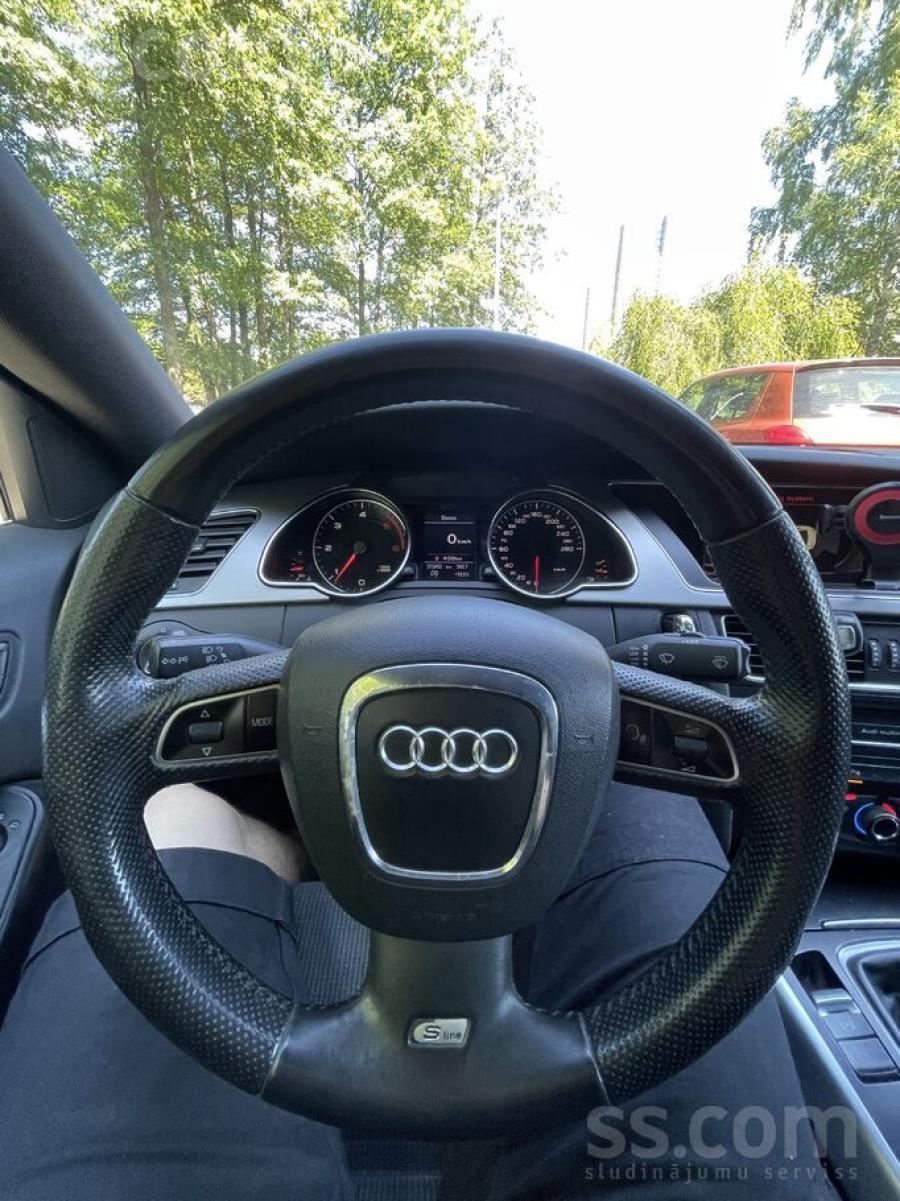 Black Audi A5 2010 in Riga, with an engine capacity of 2.00 L and mileage of 312 thousand km for 6800 €, photo 7 on AUTOMOTO.COM.LV