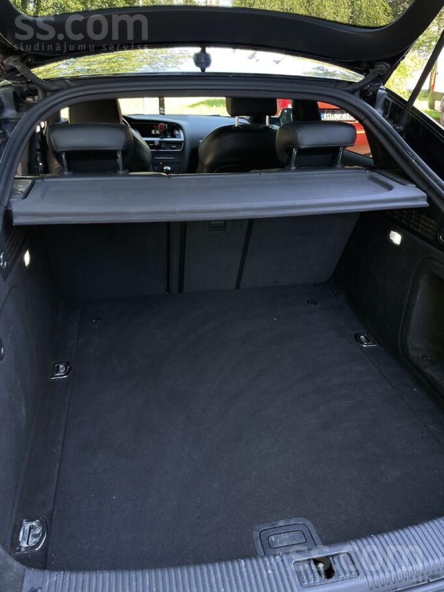 Black Audi A5 2010 in Riga, with an engine capacity of 2.00 L and mileage of 312 thousand km for 6800 €, photo 11 on AUTOMOTO.COM.LV