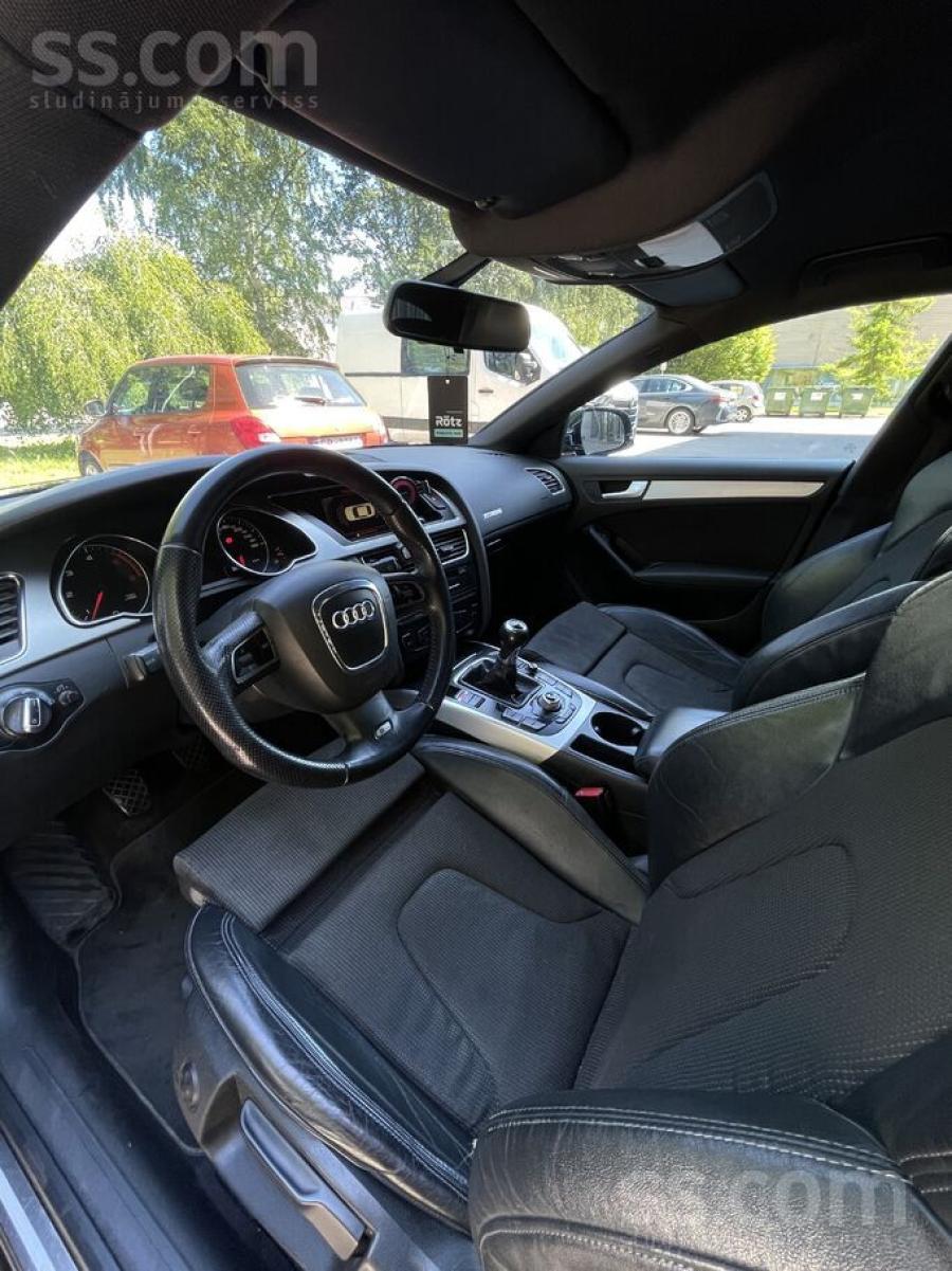 Black Audi A5 2010 in Riga, with an engine capacity of 2.00 L and mileage of 312 thousand km for 6800 €, photo 12 on AUTOMOTO.COM.LV