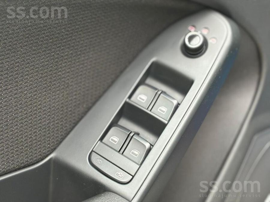 Melns Audi A5 2010 Kuldīga, ar dzinēja tilpumu 2.00 L un nobraukumu 271 tūkst. km par 8990 €, foto 24 vietnē AUTOMOTO.COM.LV