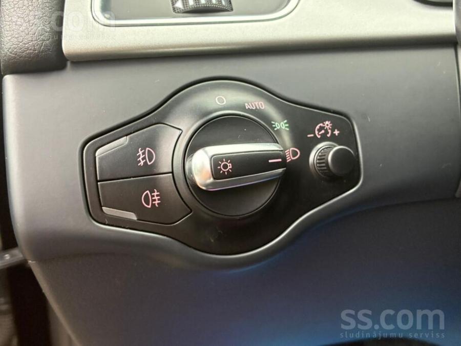 Melns Audi A5 2010 Kuldīga, ar dzinēja tilpumu 2.00 L un nobraukumu 271 tūkst. km par 8990 €, foto 25 vietnē AUTOMOTO.COM.LV