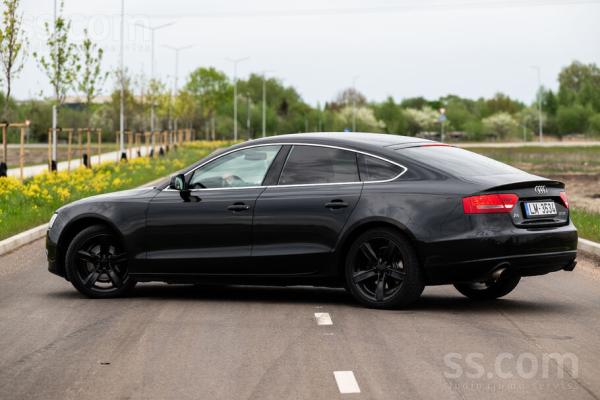 Melns Audi A5 2010 Liepāja, ar dzinēja tilpumu 2.00 L un nobraukumu 283 tūkst. km par 8800 €, foto 5 vietnē AUTOMOTO.COM.LV