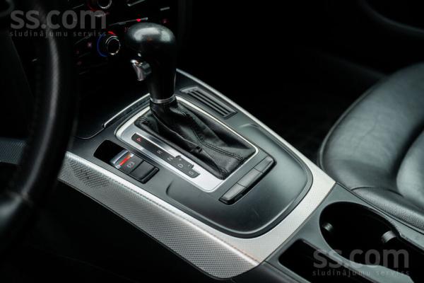 Melns Audi A5 2010 Liepāja, ar dzinēja tilpumu 2.00 L un nobraukumu 283 tūkst. km par 8800 €, foto 10 vietnē AUTOMOTO.COM.LV