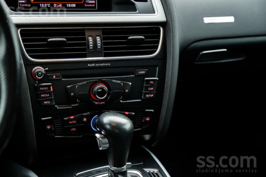 Melns Audi A5 2010 Liepāja, ar dzinēja tilpumu 2.00 L un nobraukumu 283 tūkst. km par 8800 €, foto 14 vietnē AUTOMOTO.COM.LV