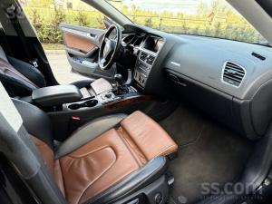 Black Audi A5 2010 in Daugavpils, with an engine capacity of 2.70 L and mileage of 306 thousand km for 7100 €, photo 8 on AUTOMOTO.COM.LV
