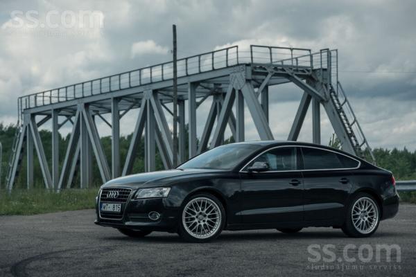 Melns Audi A5 2010 Jūrmala, ar dzinēja tilpumu 2.00 L un nobraukumu 278 tūkst. km par 9950 €, foto 1 vietnē AUTOMOTO.COM.LV