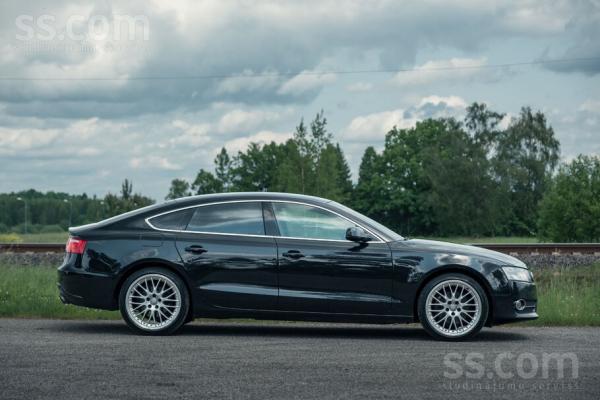 Melns Audi A5 2010 Jūrmala, ar dzinēja tilpumu 2.00 L un nobraukumu 278 tūkst. km par 9950 €, foto 5 vietnē AUTOMOTO.COM.LV