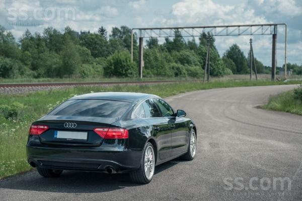 Ауди А5 2010 в Юрмала на AUTOMOTO.COM.LV Черный Ауди А5 2010 в Юрмала, объемом двигателя 2.00 л и пробегом 278 тыс. км за 9950 €, фото 9 на AUTOMOTO.COM.LV