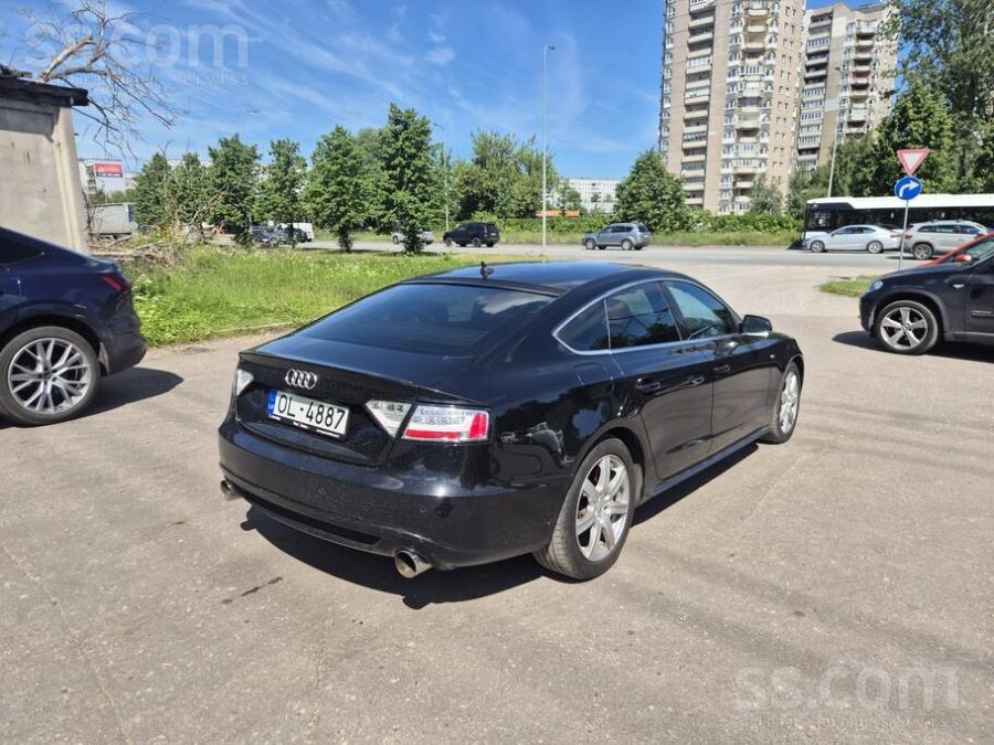 Black Audi A5 2010 in Riga, with an engine capacity of 3.00 L and mileage of 309 thousand km for 8390 €, photo 7 on AUTOMOTO.COM.LV