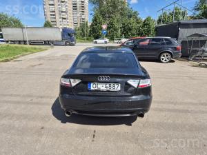 Black Audi A5 2010 in Riga, with an engine capacity of 3.00 L and mileage of 309 thousand km for 8390 €, photo 8 on AUTOMOTO.COM.LV