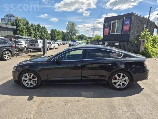 Black Audi A5 2010 in Riga, with an engine capacity of 3.00 L and mileage of 309 thousand km for 8390 €, photo 9 on AUTOMOTO.COM.LV