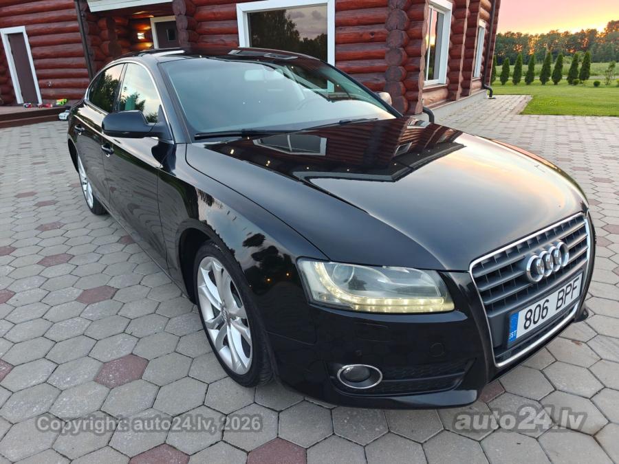 Melns Audi A5 2010 Paide, ar dzinēja tilpumu 2.00 L un nobraukumu 227 tūkst. km par 8990 €, foto 3 vietnē AUTOMOTO.COM.LV