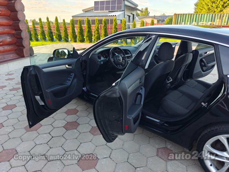 Melns Audi A5 2010 Paide, ar dzinēja tilpumu 2.00 L un nobraukumu 227 tūkst. km par 8990 €, foto 9 vietnē AUTOMOTO.COM.LV