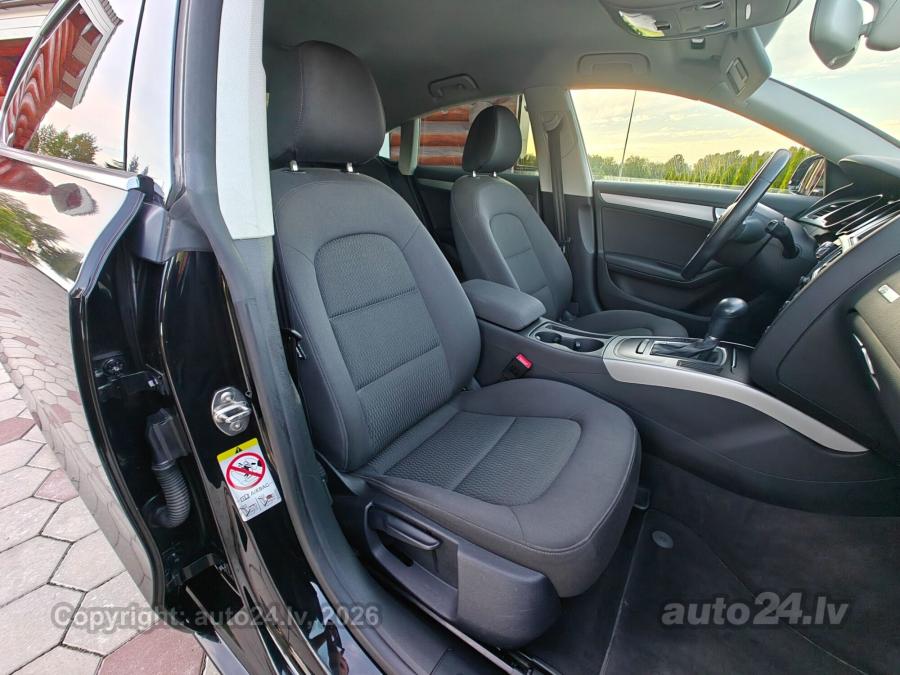 Melns Audi A5 2010 Paide, ar dzinēja tilpumu 2.00 L un nobraukumu 227 tūkst. km par 8990 €, foto 18 vietnē AUTOMOTO.COM.LV