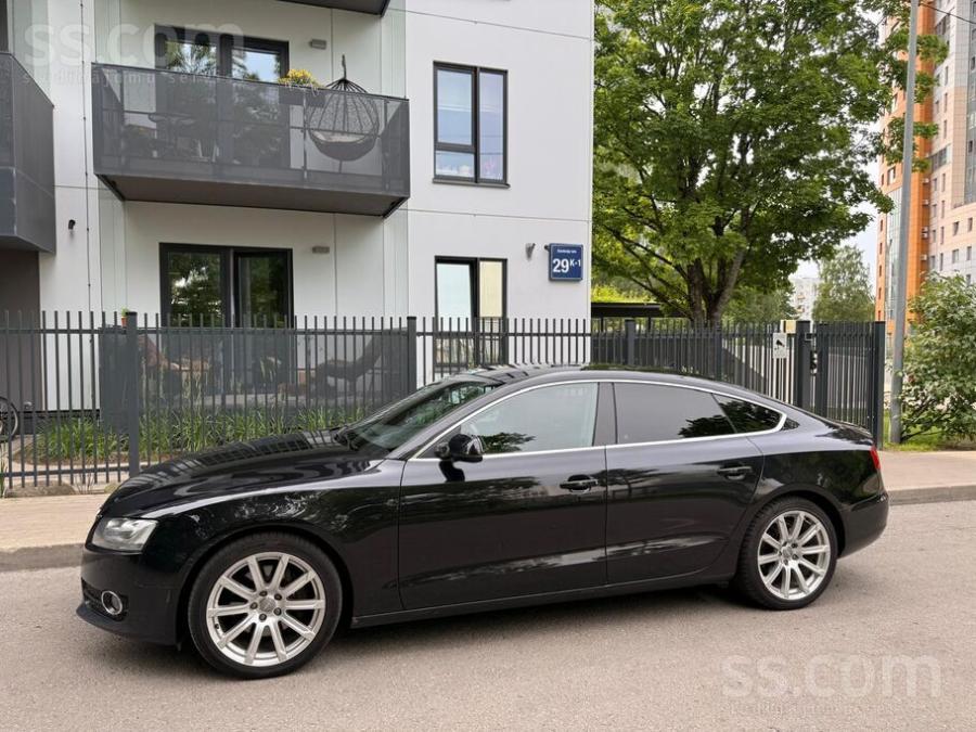 Melns Audi A5 2010 Rīga, ar dzinēja tilpumu 3.00 L un nobraukumu 0 tūkst. km par 8300 €, foto 1 vietnē AUTOMOTO.COM.LV