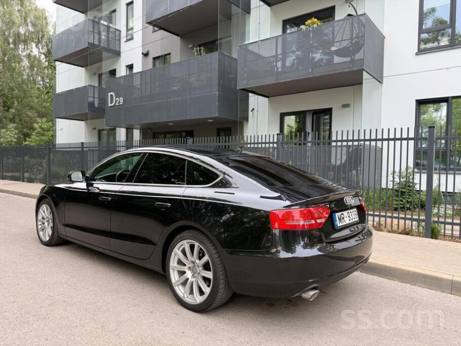 Melns Audi A5 2010 Rīga, ar dzinēja tilpumu 3.00 L un nobraukumu 0 tūkst. km par 8300 €, foto 3 vietnē AUTOMOTO.COM.LV