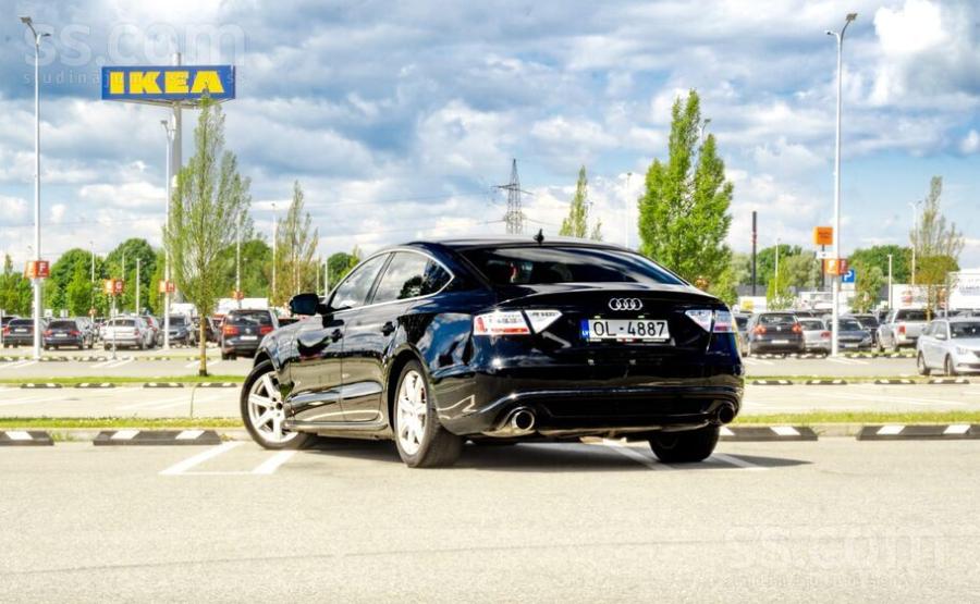 Black Audi A5 2010 in Riga, with an engine capacity of 3.00 L and mileage of 309 thousand km for 8390 €, photo 9 on AUTOMOTO.COM.LV