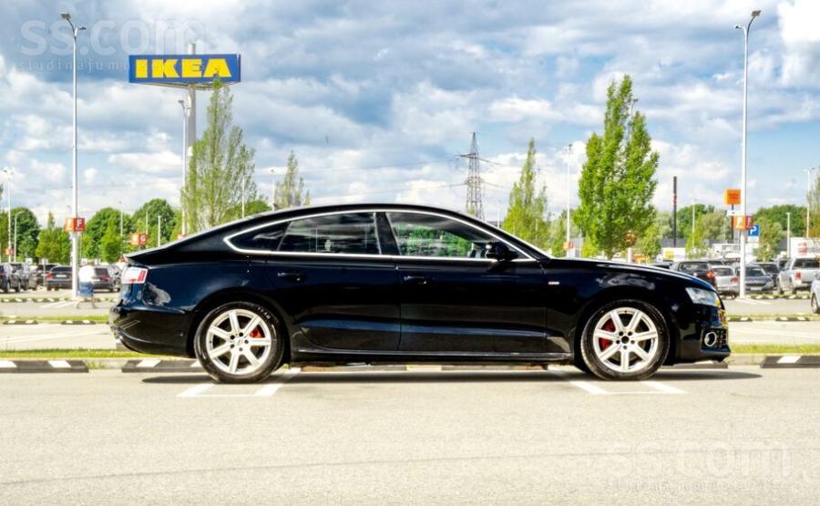 Black Audi A5 2010 in Riga, with an engine capacity of 3.00 L and mileage of 309 thousand km for 8390 €, photo 10 on AUTOMOTO.COM.LV