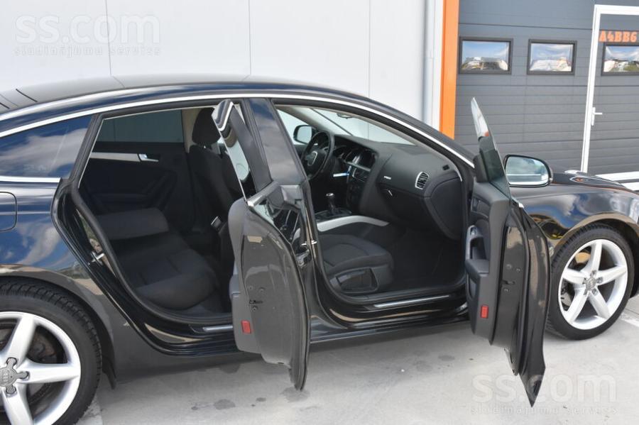 Black Audi A5 2010 in Riga, with an engine capacity of 2.00 L and mileage of 233 thousand km for 6250 €, photo 8 on AUTOMOTO.COM.LV