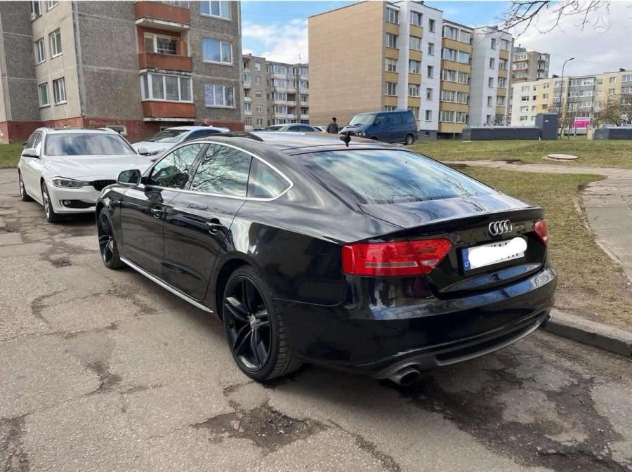 Black Audi A5 2010 in Jonava, with an engine capacity of 1.98 L and mileage of 300 thousand km for 4500 €, photo 5 on AUTOMOTO.COM.LV