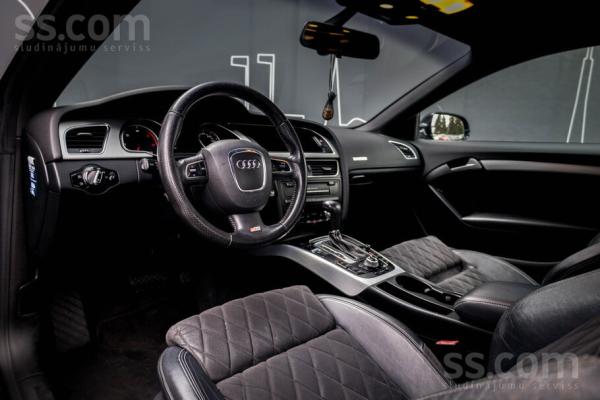 Melns Audi A5 2010 Rīga, ar dzinēja tilpumu 2.70 L un nobraukumu 272 tūkst. km par 7490 €, foto 8 vietnē AUTOMOTO.COM.LV