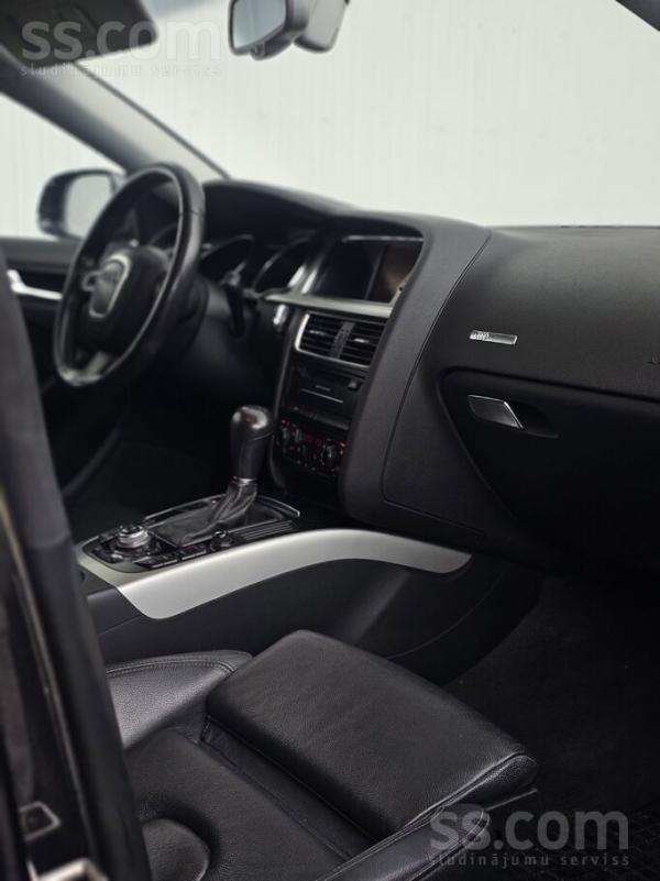 Black Audi A5 2010 in Riga, with an engine capacity of 2.70 L and mileage of 0 thousand km for 5277 €, photo 9 on AUTOMOTO.COM.LV