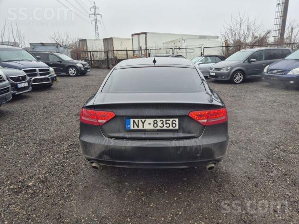Melns Audi A5 2011 Rīga, ar dzinēja tilpumu 3.00 L un nobraukumu 285 tūkst. km par 8990 €, foto 7 vietnē AUTOMOTO.COM.LV
