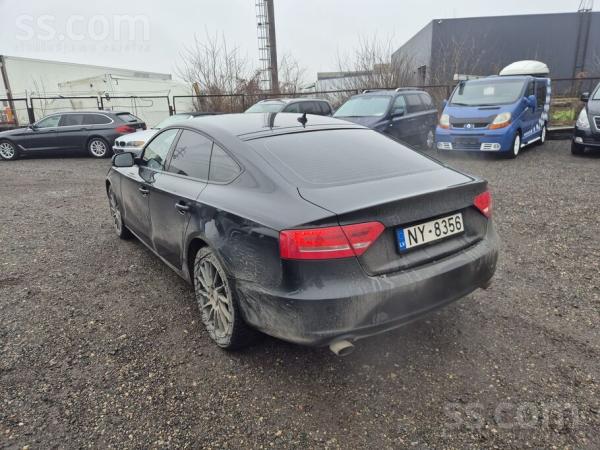 Melns Audi A5 2011 Rīga, ar dzinēja tilpumu 3.00 L un nobraukumu 285 tūkst. km par 8990 €, foto 8 vietnē AUTOMOTO.COM.LV