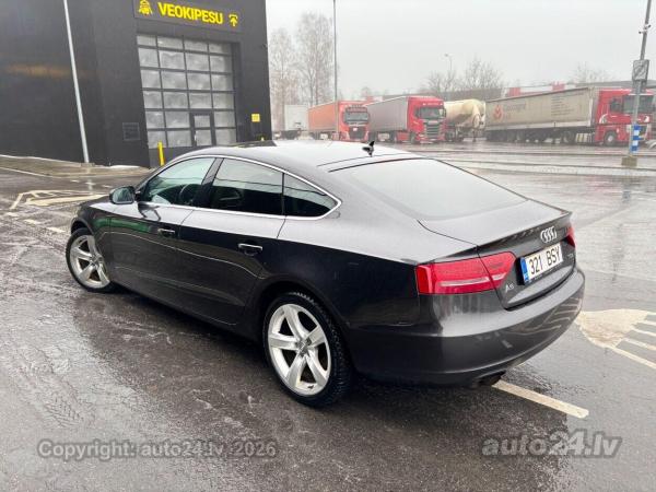 Melns Audi A5 2011 Tallina, ar dzinēja tilpumu 2.00 L un nobraukumu 349 tūkst. km par 5799 €, foto 2 vietnē AUTOMOTO.COM.LV