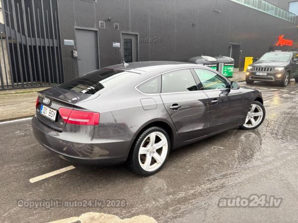 Melns Audi A5 2011 Tallina, ar dzinēja tilpumu 2.00 L un nobraukumu 349 tūkst. km par 5799 €, foto 4 vietnē AUTOMOTO.COM.LV